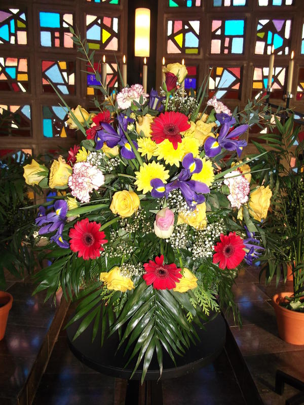 Blumen und Kränze - Leistungen | JEGUST-HEISE Bestattungen Strausberg ...